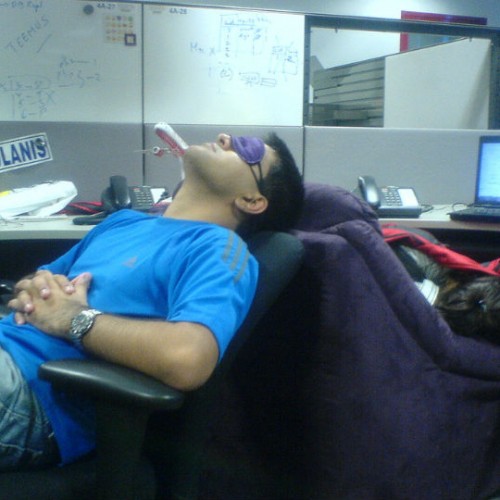 How to Be Productive at Work on Fridays: Productivity Tips