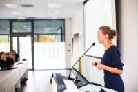 How To Pick The Ideal Keynote Speaker For Your Next Business Event