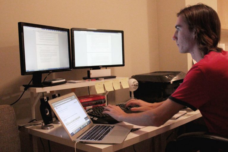 11 Smart Strategies to Stay on Task During a Busy Workday