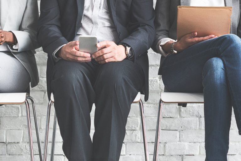 9 Absolute No-Nos For Your Job Interview