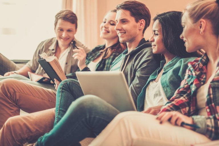 Schools that Offer Free Laptops and iPads to Their Students