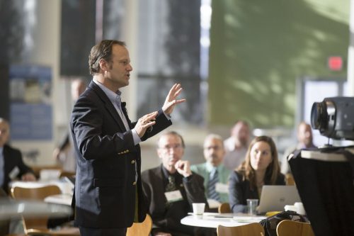 13 Methods to Improve Your Confidence as a Speaker