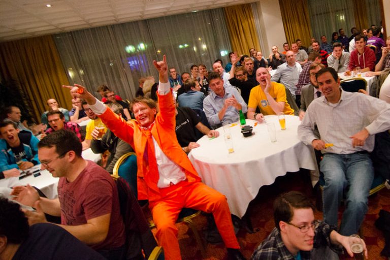 How to Facilitate Team Bonding Outside of the Office