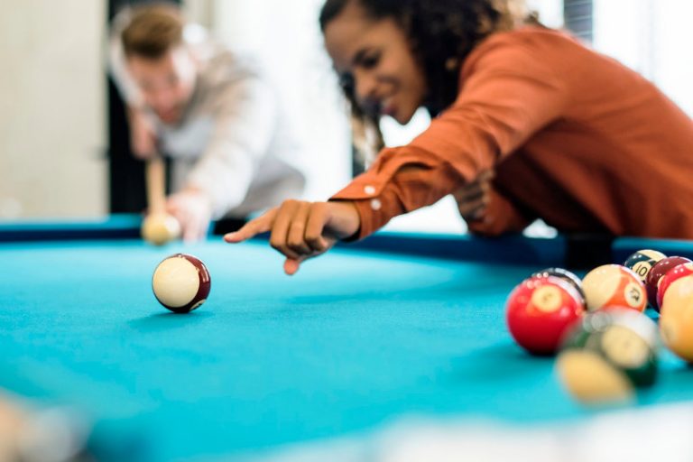 How to Start My Own Pool Hall or Billiards Business