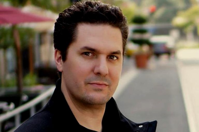 How to Grow Your Business Using Russell Ruffino's Unique Marketing Approach