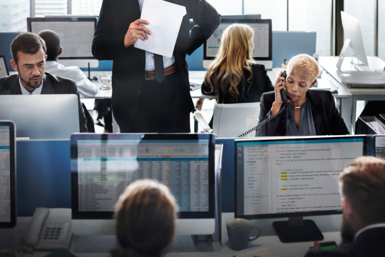 11 Major Workplace Distractions and How to Overcome Them