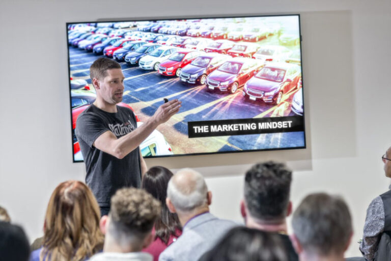 5 Change Management Gurus & Their Preachings: Know How to Utilise Them ...