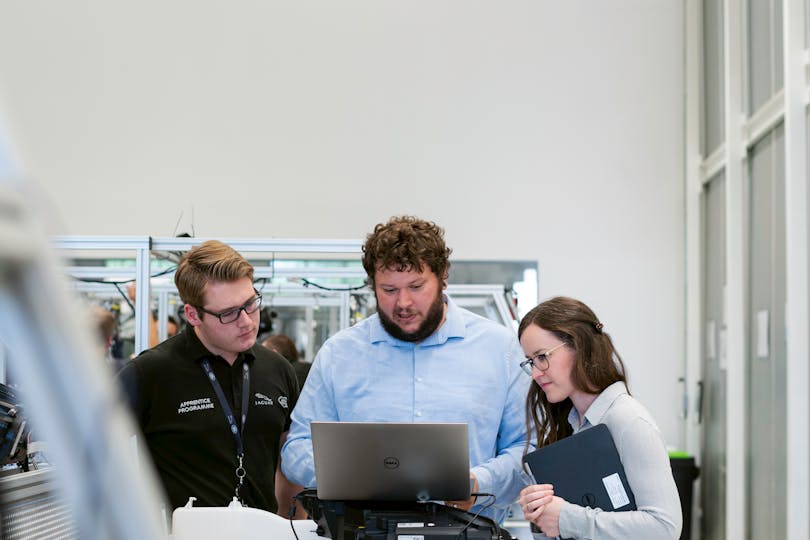 How Industrial Asset Management Software Boosts Efficiency?